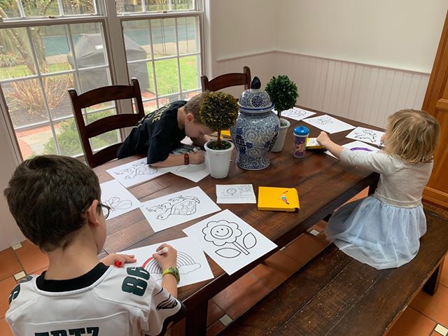 devon kids making signs - SAVVY MAINLINE