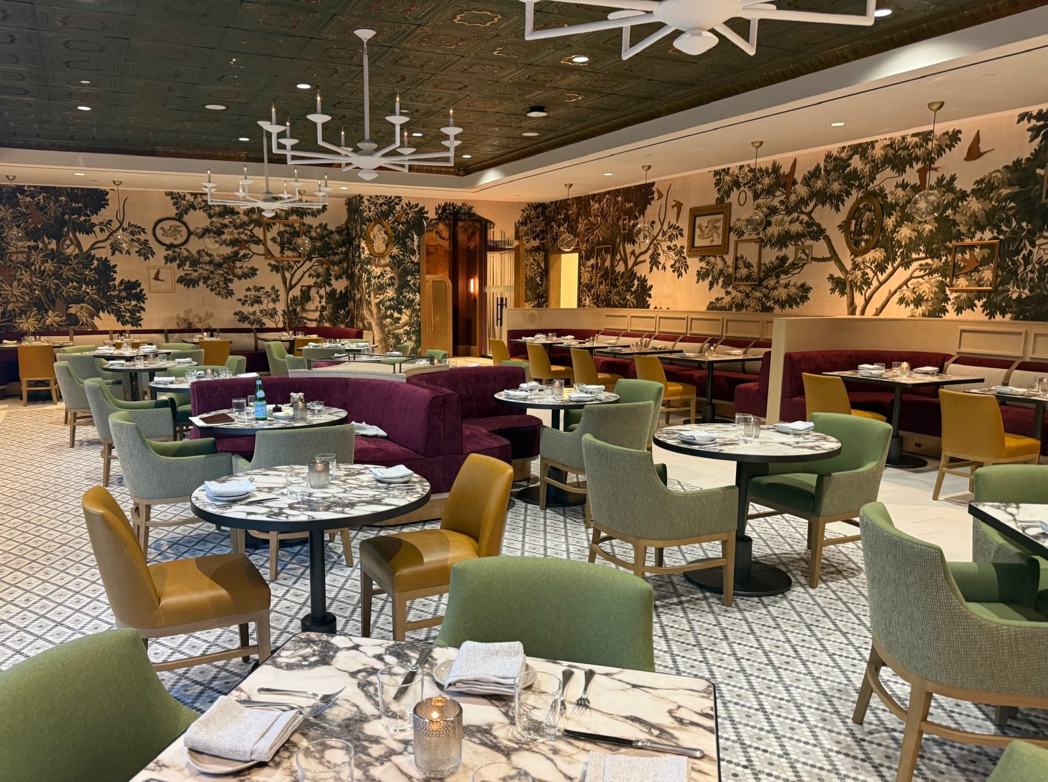 thebrandywine merricks tavern dining room - SAVVY MAINLINE